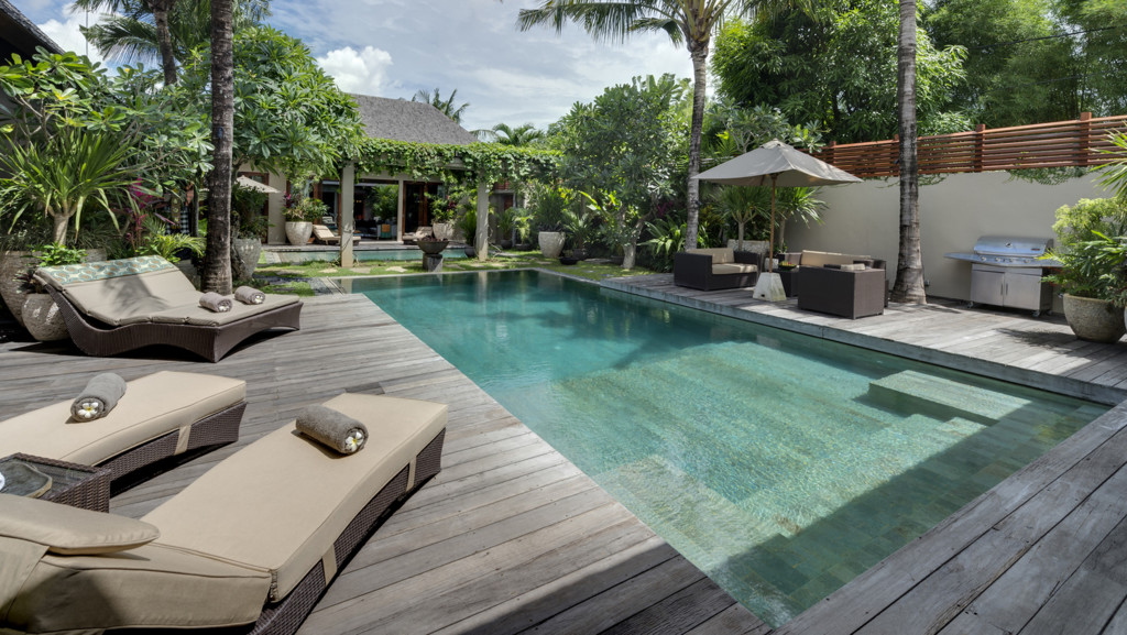 Eshara Villas in Seminyak, Bali - 8 bedrooms - Best Price Guarantee
