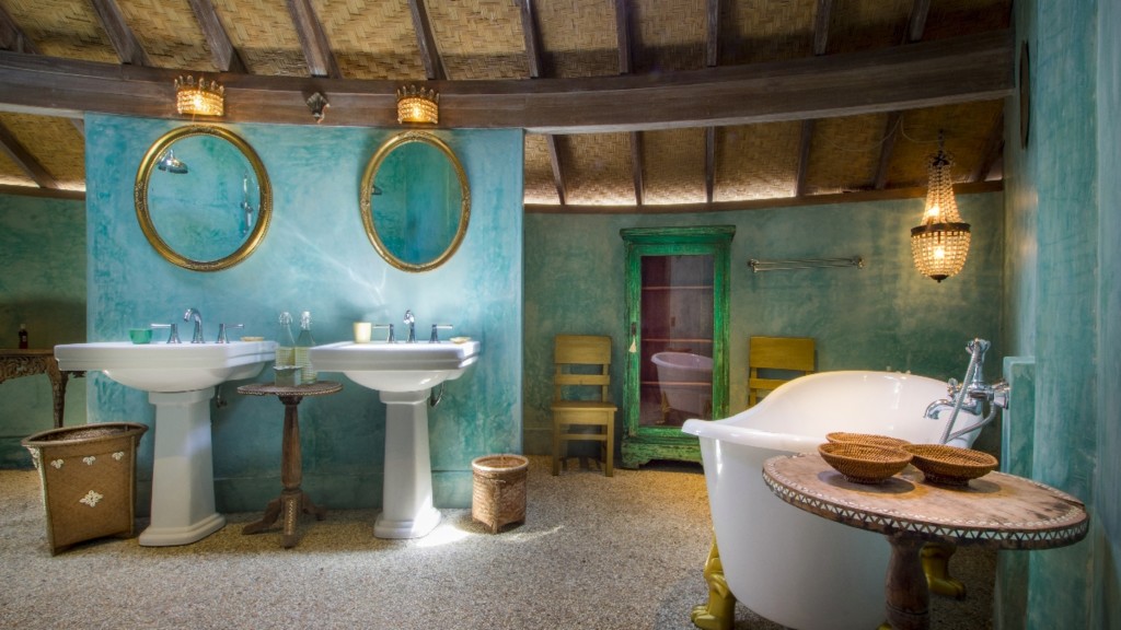 The Round House in Seminyak, Bali (3 bedrooms) - Best Price & Reviews!