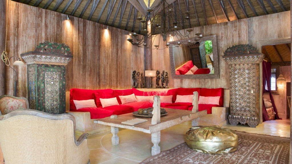 The Round House in Seminyak, Bali (3 bedrooms) - Best Price & Reviews!