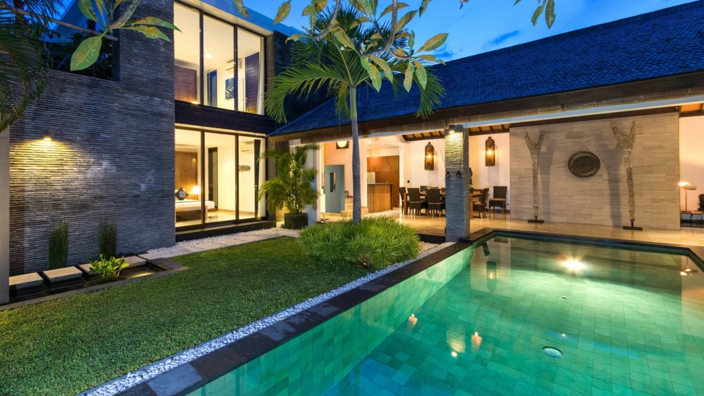 Villa Anjali Blue in Seminyak, Bali (4 bedrooms) - Best Price & Reviews!