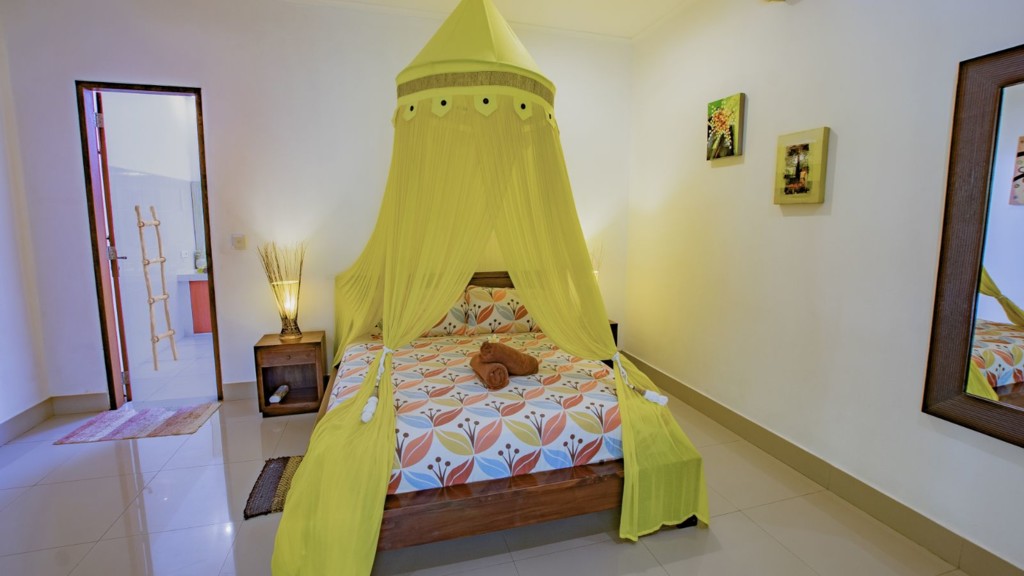 Villa Homy in Seminyak, Bali (3 bedrooms) - Best Price & Reviews!