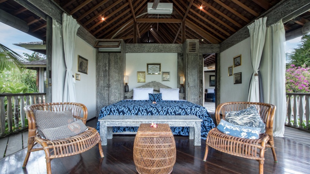 Villa Jempiring in Seminyak, Bali (5 bedrooms) - Best Price & Reviews!