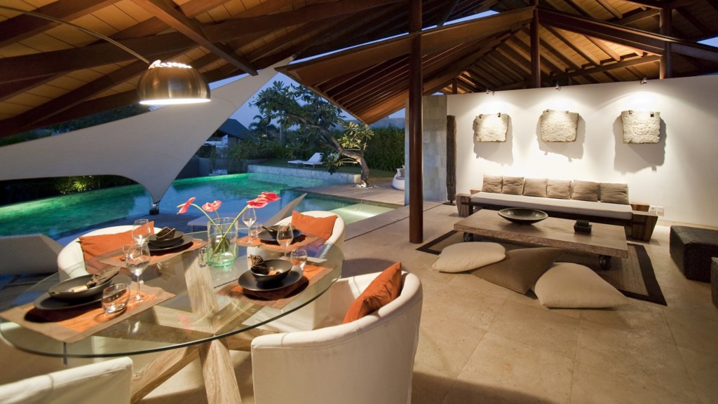 The Layar Villa 2 in Seminyak, Bali (2 bedrooms) - Best Price & Reviews!