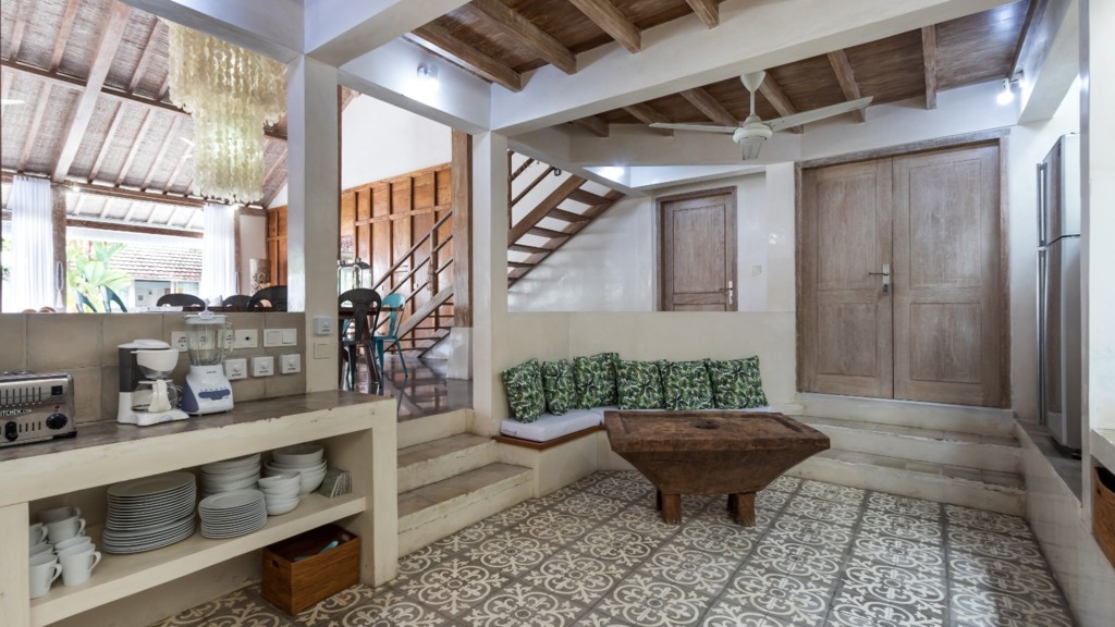 Villa Putih in Seminyak, Bali (4 bedrooms) - Best Price & Reviews!