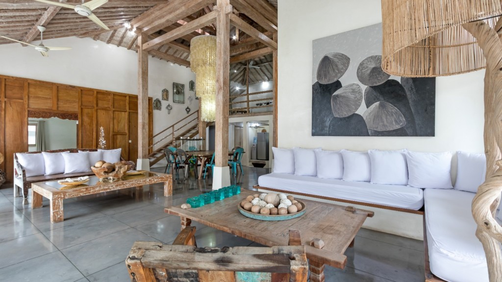 Villa Putih in Seminyak, Bali (4 bedrooms) - Best Price & Reviews!