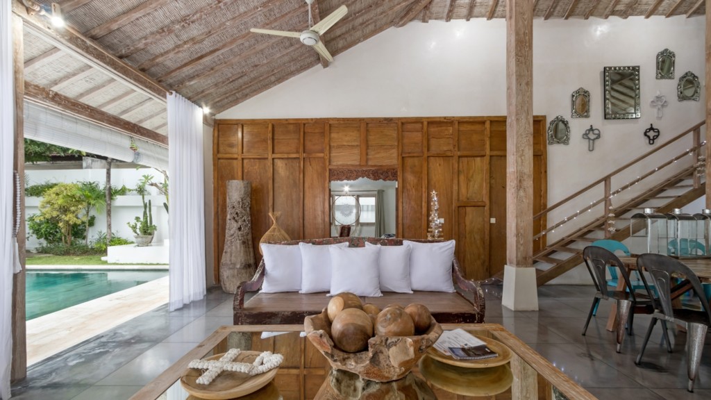 Villa Putih in Seminyak, Bali (4 bedrooms) - Best Price & Reviews!