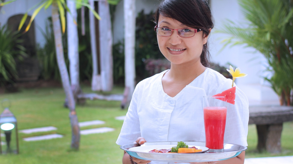 Villa Putih in Seminyak, Bali (4 bedrooms) - Best Price & Reviews!