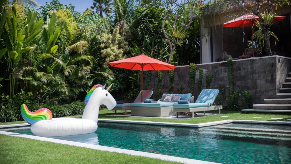Silversand Villa in Tabanan, Bali (4 bedrooms) - Best Price & Reviews!