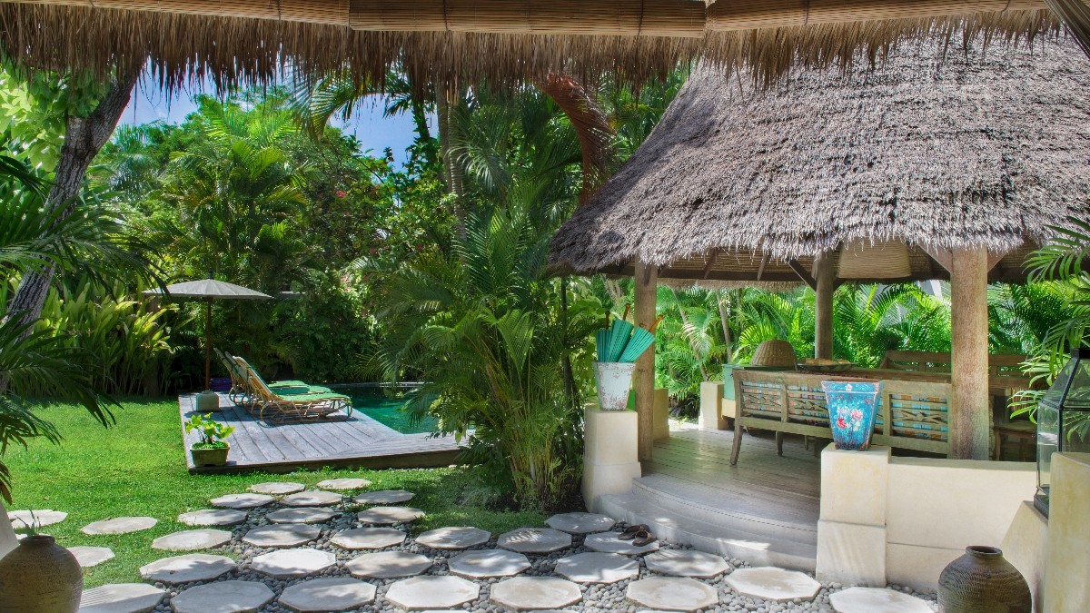The Round House in Seminyak, Bali (3 bedrooms) - Best Price & Reviews!