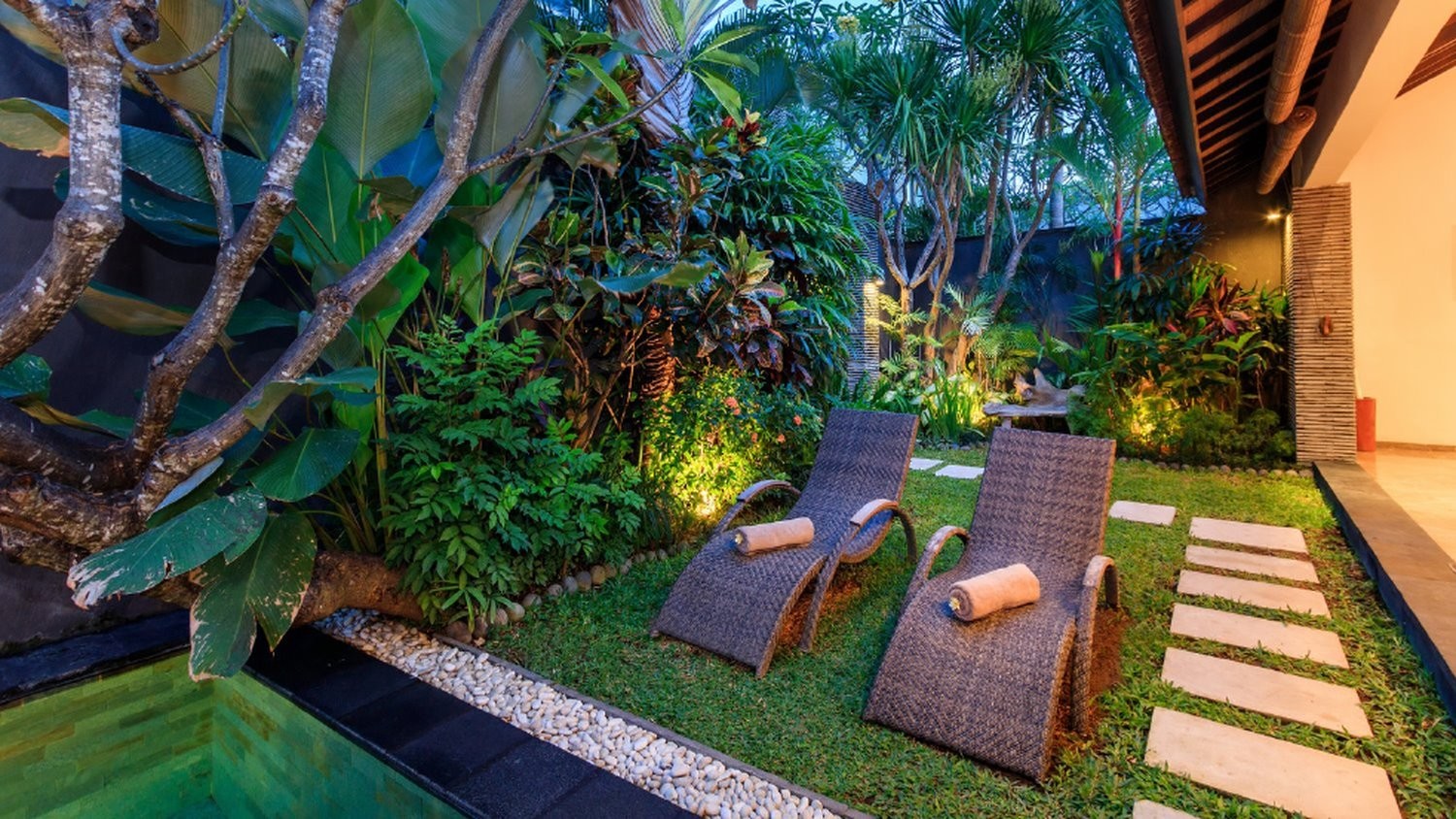 Villa Anjali Purple in Seminyak, Bali (1 bedrooms) - Best Price & Reviews!