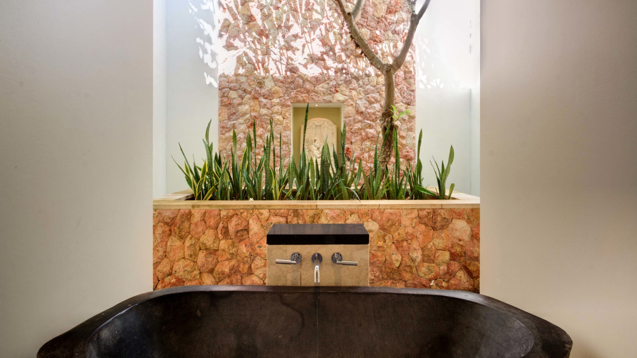 Villa Bukit Segara in Amed, Bali (5 bedrooms) - Best Price & Reviews!