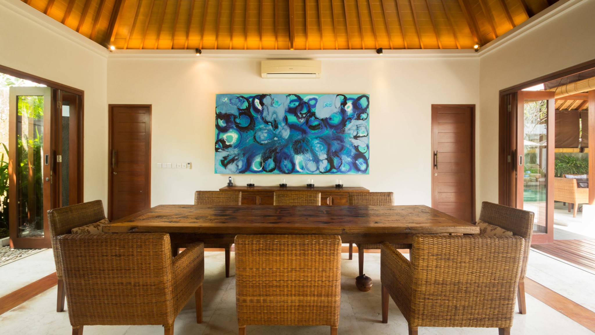 Villa Kipi in Seminyak, Bali (4 bedrooms) - Best Price & Reviews!