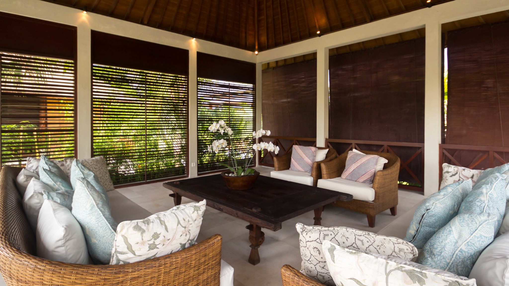 Villa Kipi in Seminyak, Bali (4 bedrooms) - Best Price & Reviews!